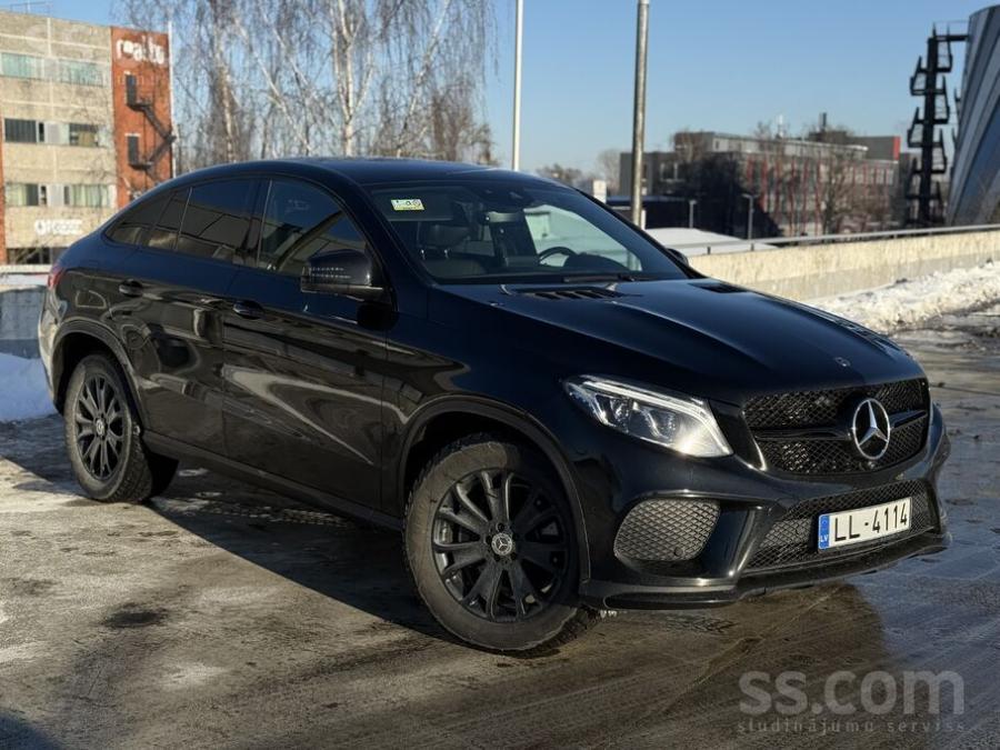 Melns Mercedes-Benz GLE 350 2018 Rīga, ar dzinēja tilpumu 3.00 L un nobraukumu 188 tūkst. km par 30500 €, foto 9 vietnē AUTOMOTO.COM.LV