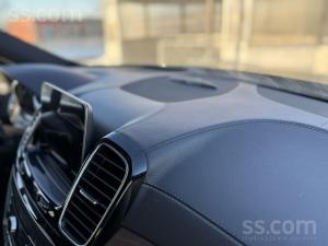 Melns Mercedes-Benz GLE 350 2018 Rīga, ar dzinēja tilpumu 3.00 L un nobraukumu 188 tūkst. km par 30500 €, foto 20 vietnē AUTOMOTO.COM.LV