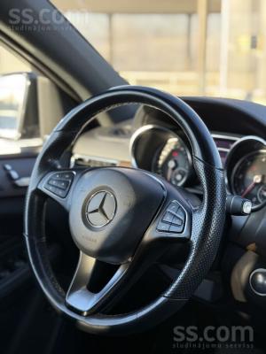 Melns Mercedes-Benz GLE 350 2018 Rīga, ar dzinēja tilpumu 3.00 L un nobraukumu 188 tūkst. km par 30500 €, foto 21 vietnē AUTOMOTO.COM.LV