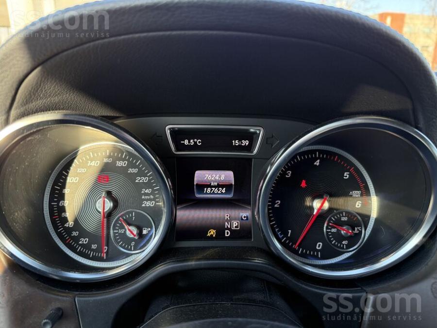 Melns Mercedes-Benz GLE 350 2018 Rīga, ar dzinēja tilpumu 3.00 L un nobraukumu 188 tūkst. km par 30500 €, foto 30 vietnē AUTOMOTO.COM.LV