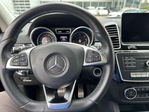 Melns Mercedes-Benz GLE 350 2018 Kauņa, ar dzinēja tilpumu 3.00 L un nobraukumu 83 tūkst. km par 33000 €, foto 10 vietnē AUTOMOTO.COM.LV