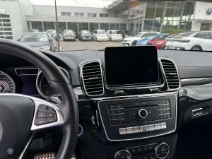 Melns Mercedes-Benz GLE 350 2018 Kauņa, ar dzinēja tilpumu 3.00 L un nobraukumu 83 tūkst. km par 33000 €, foto 11 vietnē AUTOMOTO.COM.LV