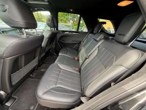 Black Mercedes-Benz GLE 350 2018 in Siauliai, with an engine capacity of 3.50 L and mileage of 110 thousand km for 25300 €, photo 7 on AUTOMOTO.COM.LV