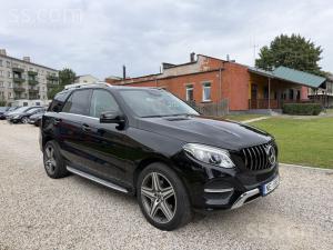 Melns Mercedes-Benz GLE 350 2018 Ventspils, ar dzinēja tilpumu 3.00 L un nobraukumu 309 tūkst. km par 18500 €, foto 4 vietnē AUTOMOTO.COM.LV