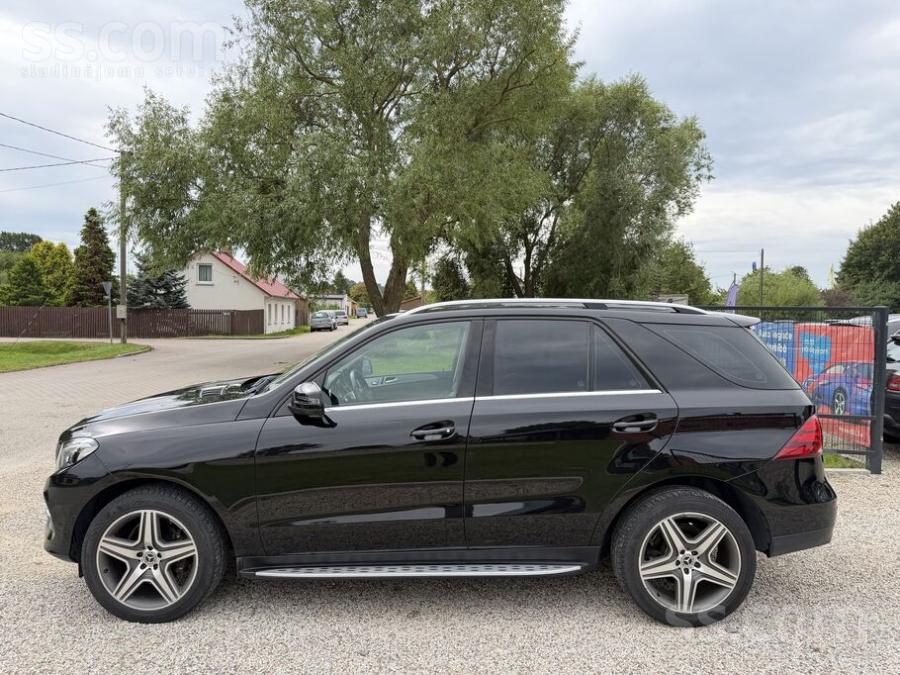Melns Mercedes-Benz GLE 350 2018 Ventspils, ar dzinēja tilpumu 3.00 L un nobraukumu 309 tūkst. km par 18500 €, foto 5 vietnē AUTOMOTO.COM.LV