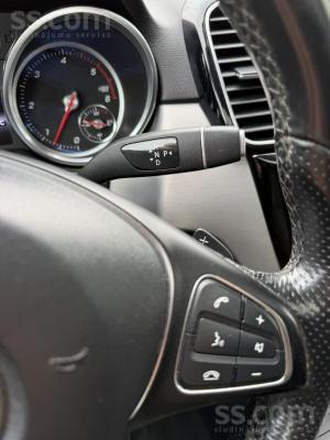 Melns Mercedes-Benz GLE 350 2018 Ventspils, ar dzinēja tilpumu 3.00 L un nobraukumu 309 tūkst. km par 18500 €, foto 15 vietnē AUTOMOTO.COM.LV
