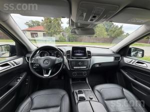 Melns Mercedes-Benz GLE 350 2018 Ventspils, ar dzinēja tilpumu 3.00 L un nobraukumu 309 tūkst. km par 18500 €, foto 17 vietnē AUTOMOTO.COM.LV