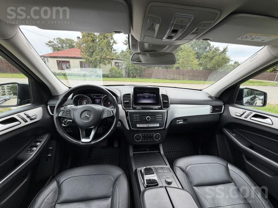 Melns Mercedes-Benz GLE 350 2018 Ventspils, ar dzinēja tilpumu 3.00 L un nobraukumu 309 tūkst. km par 18500 €, foto 17 vietnē AUTOMOTO.COM.LV
