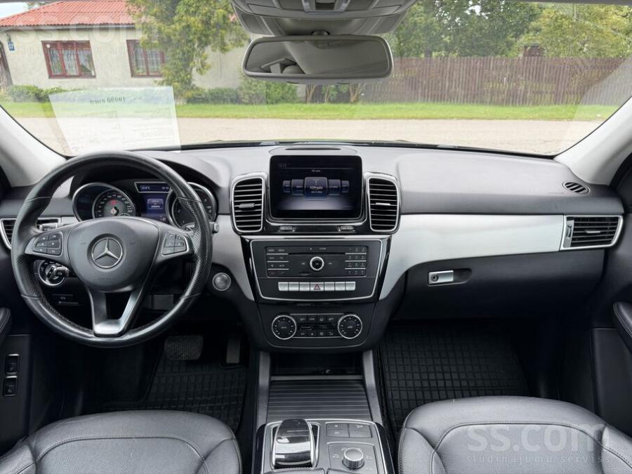 Melns Mercedes-Benz GLE 350 2018 Ventspils, ar dzinēja tilpumu 3.00 L un nobraukumu 309 tūkst. km par 18500 €, foto 18 vietnē AUTOMOTO.COM.LV