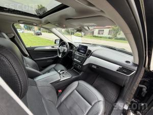 Melns Mercedes-Benz GLE 350 2018 Ventspils, ar dzinēja tilpumu 3.00 L un nobraukumu 309 tūkst. km par 18500 €, foto 24 vietnē AUTOMOTO.COM.LV