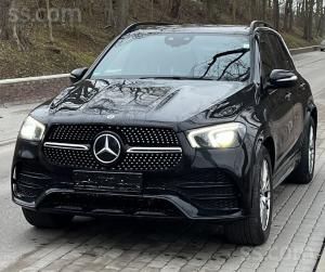 Black Mercedes-Benz GLE 350 2019 in Bauska, with an engine capacity of 2.90 L and mileage of 92 thousand km for 56500 €, photo 2 on AUTOMOTO.COM.LV
