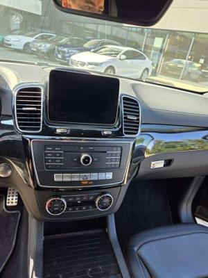 Melns Mercedes-Benz GLE 350 2019 Viļņa, ar dzinēja tilpumu 2.99 L un nobraukumu 108 tūkst. km par 47000 €, foto 13 vietnē AUTOMOTO.COM.LV