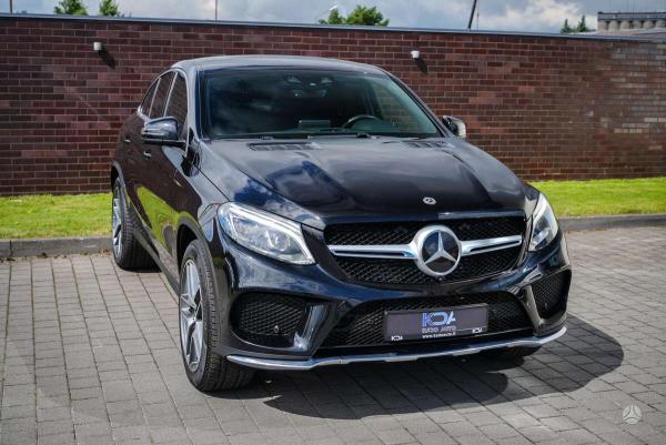 Melns Mercedes-Benz GLE 350 2019 Marijampole, ar dzinēja tilpumu 2.99 L un nobraukumu 196 tūkst. km par 34450 €, foto 2 vietnē AUTOMOTO.COM.LV