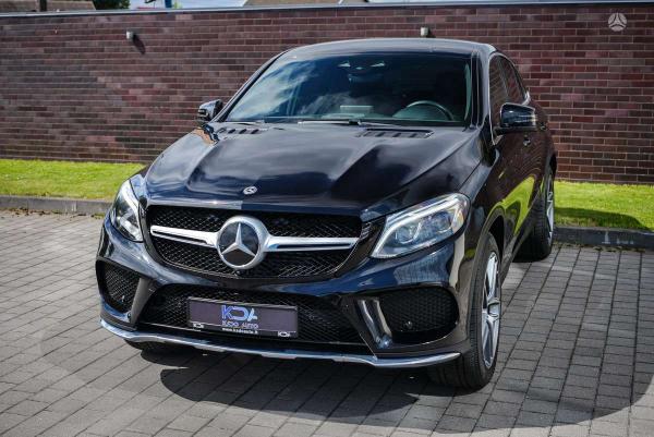 Melns Mercedes-Benz GLE 350 2019 Marijampole, ar dzinēja tilpumu 2.99 L un nobraukumu 196 tūkst. km par 34450 €, foto 4 vietnē AUTOMOTO.COM.LV