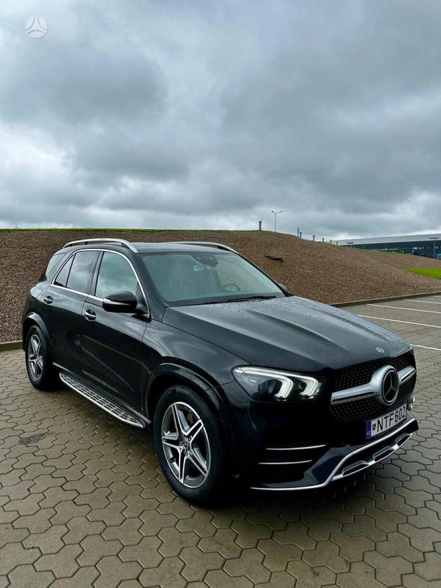 Melns Mercedes-Benz GLE 350 2019 Kauņa, ar dzinēja tilpumu 2.93 L un nobraukumu 187 tūkst. km par 36500 €, foto 1 vietnē AUTOMOTO.COM.LV