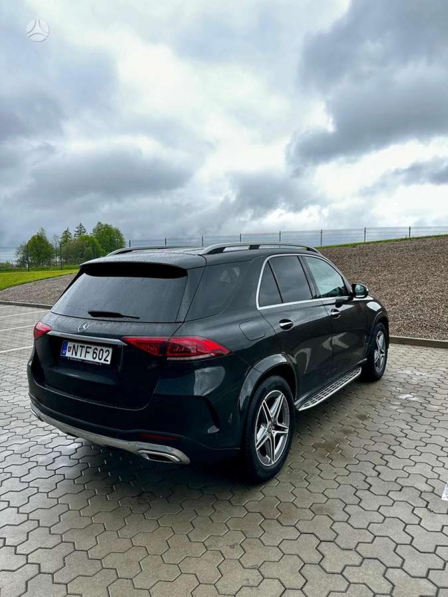 Melns Mercedes-Benz GLE 350 2019 Kauņa, ar dzinēja tilpumu 2.93 L un nobraukumu 187 tūkst. km par 36500 €, foto 5 vietnē AUTOMOTO.COM.LV