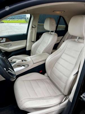 Melns Mercedes-Benz GLE 350 2019 Kauņa, ar dzinēja tilpumu 2.93 L un nobraukumu 187 tūkst. km par 36500 €, foto 12 vietnē AUTOMOTO.COM.LV