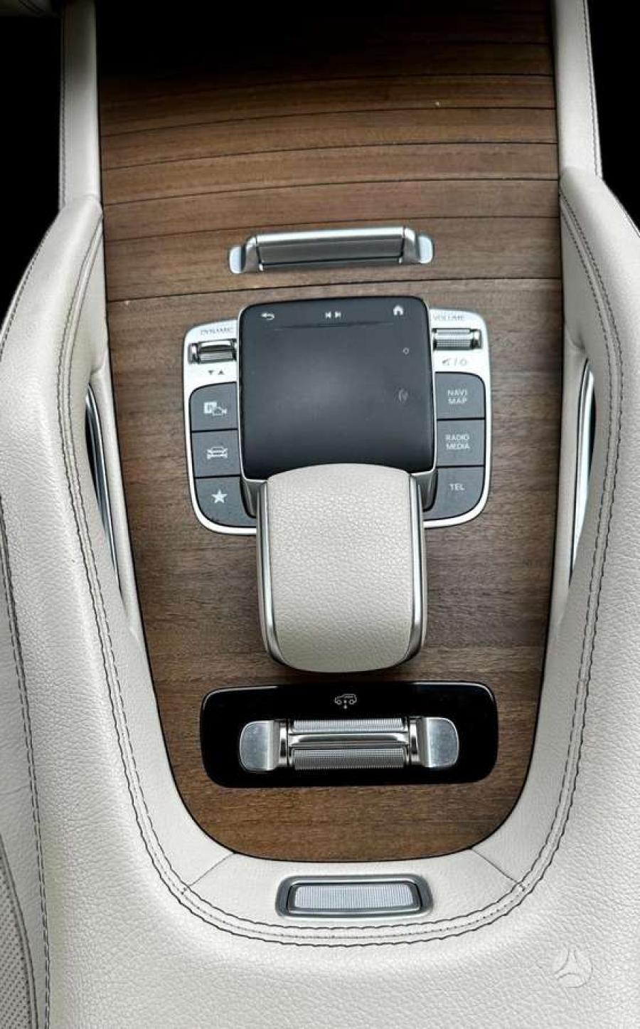 Melns Mercedes-Benz GLE 350 2019 Kauņa, ar dzinēja tilpumu 2.93 L un nobraukumu 187 tūkst. km par 36500 €, foto 20 vietnē AUTOMOTO.COM.LV