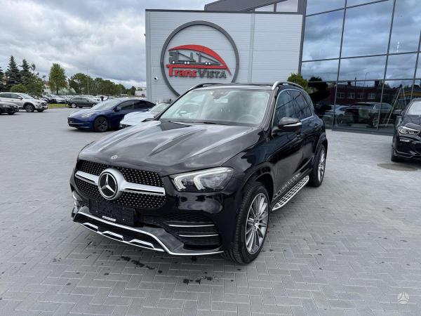 Melns Mercedes-Benz GLE 350 2020 Telšiai, ar dzinēja tilpumu 2.93 L un nobraukumu 222 tūkst. km par 39999 €, foto 1 vietnē AUTOMOTO.COM.LV