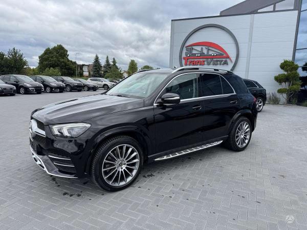 Melns Mercedes-Benz GLE 350 2020 Telšiai, ar dzinēja tilpumu 2.93 L un nobraukumu 222 tūkst. km par 39999 €, foto 2 vietnē AUTOMOTO.COM.LV
