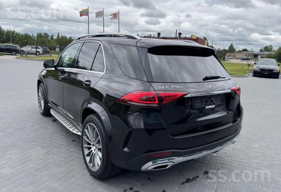 Black Mercedes-Benz GLE 350 2020 in Telschi, with an engine capacity of 2.90 L and mileage of 221 thousand km for 39990 €, photo 7 on AUTOMOTO.COM.LV