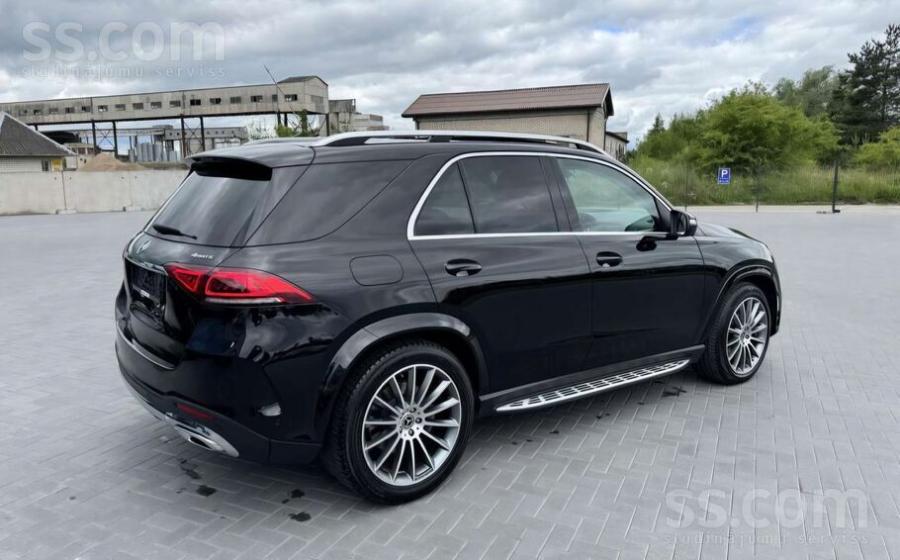 Black Mercedes-Benz GLE 350 2020 in Telschi, with an engine capacity of 2.90 L and mileage of 221 thousand km for 39990 €, photo 11 on AUTOMOTO.COM.LV