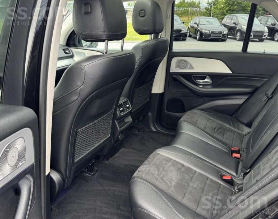 Black Mercedes-Benz GLE 350 2020 in Telschi, with an engine capacity of 2.90 L and mileage of 221 thousand km for 39990 €, photo 16 on AUTOMOTO.COM.LV