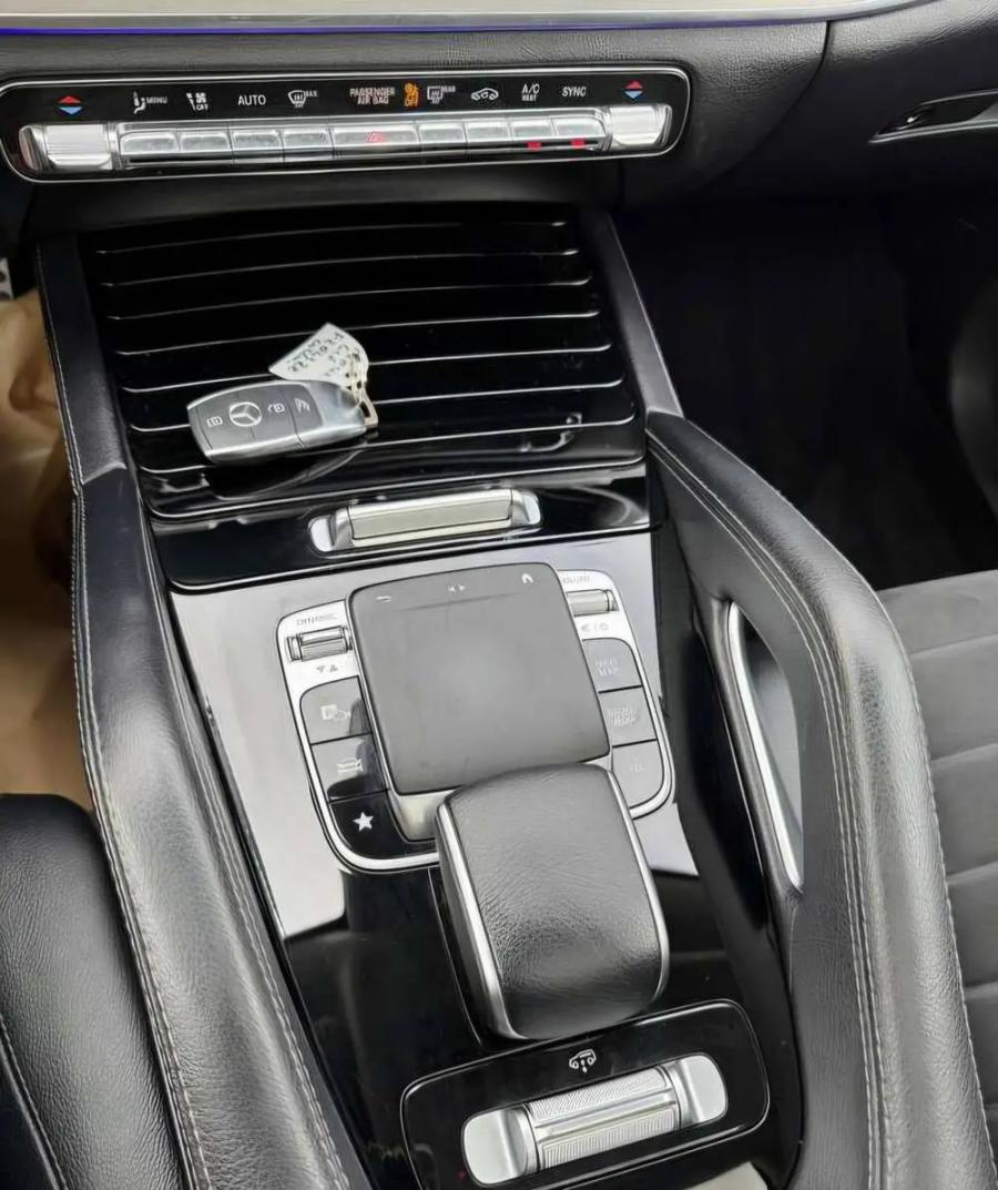 Черный Мерседес ГЛE 350 2020 в Тельшяй, объемом двигателя 3.00 л и пробегом 221 тыс. км за 39990 €, фото 20 на AUTOMOTO.COM.LV