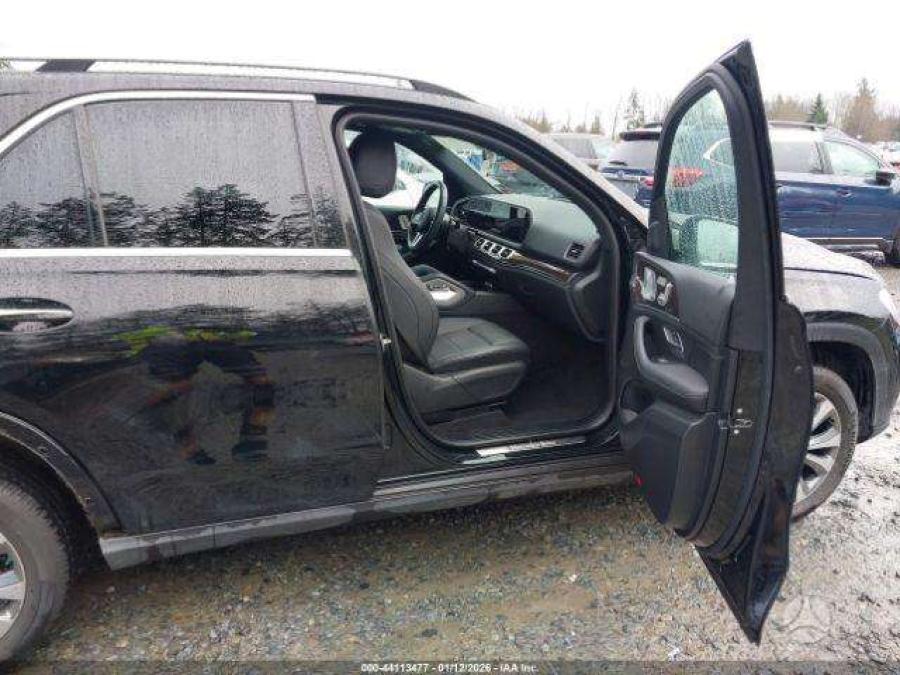 Melns Mercedes-Benz GLE 350 2020 Klaipėda, ar dzinēja tilpumu 2.00 L un nobraukumu 91 tūkst. km par 17900 €, foto 6 vietnē AUTOMOTO.COM.LV