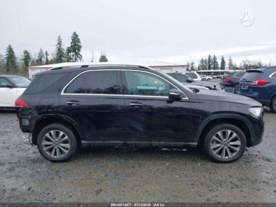 Melns Mercedes-Benz GLE 350 2020 Klaipėda, ar dzinēja tilpumu 2.00 L un nobraukumu 91 tūkst. km par 17900 €, foto 15 vietnē AUTOMOTO.COM.LV