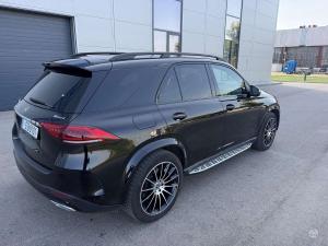 Melns Mercedes-Benz GLE 350 2020 Kauņa, ar dzinēja tilpumu 1.95 L un nobraukumu 140 tūkst. km par 47500 €, foto 3 vietnē AUTOMOTO.COM.LV