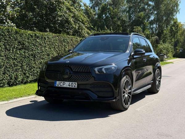 Melns Mercedes-Benz GLE 350 2020 Viļņa, ar dzinēja tilpumu 2.00 L un nobraukumu 58 tūkst. km par 45000 €, foto 2 vietnē AUTOMOTO.COM.LV