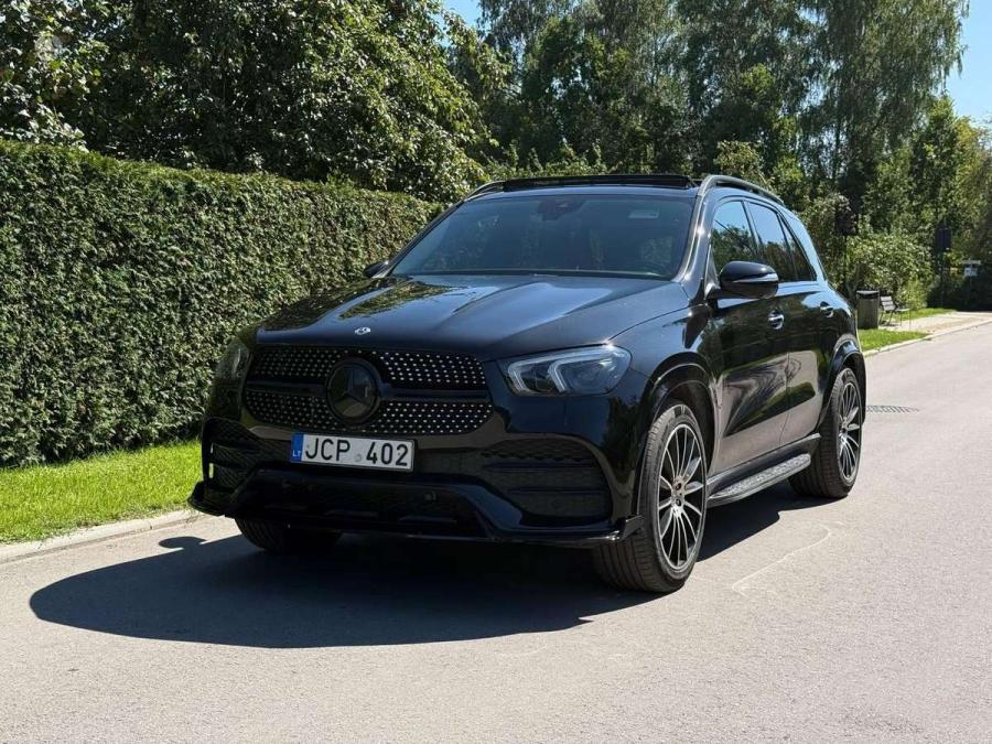 Черный Мерседес ГЛE 350 2020 в Вильнюс, объемом двигателя 2.00 л и пробегом 58 тыс. км за 45000 €, фото 3 на AUTOMOTO.COM.LV