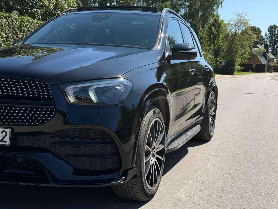 Черный Мерседес ГЛE 350 2020 в Вильнюс, объемом двигателя 2.00 л и пробегом 58 тыс. км за 45000 €, фото 4 на AUTOMOTO.COM.LV