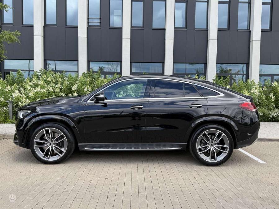 Melns Mercedes-Benz GLE 350 2020 Viļņa, ar dzinēja tilpumu 2.93 L un nobraukumu 180 tūkst. km par 58500 €, foto 4 vietnē AUTOMOTO.COM.LV