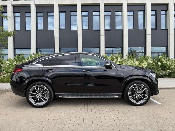 Melns Mercedes-Benz GLE 350 2020 Viļņa, ar dzinēja tilpumu 2.93 L un nobraukumu 180 tūkst. km par 58500 €, foto 5 vietnē AUTOMOTO.COM.LV
