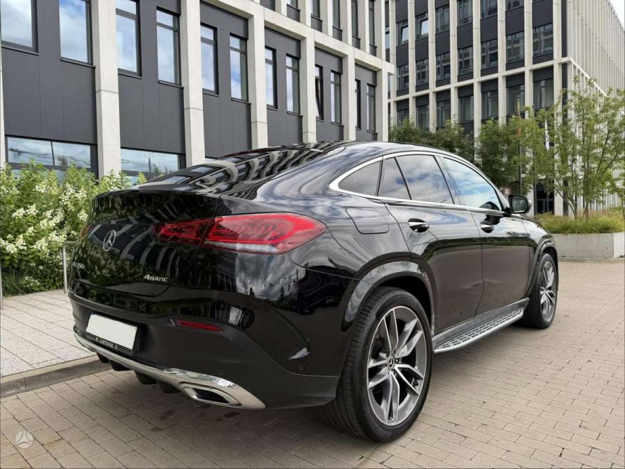 Melns Mercedes-Benz GLE 350 2020 Viļņa, ar dzinēja tilpumu 2.93 L un nobraukumu 180 tūkst. km par 58500 €, foto 7 vietnē AUTOMOTO.COM.LV