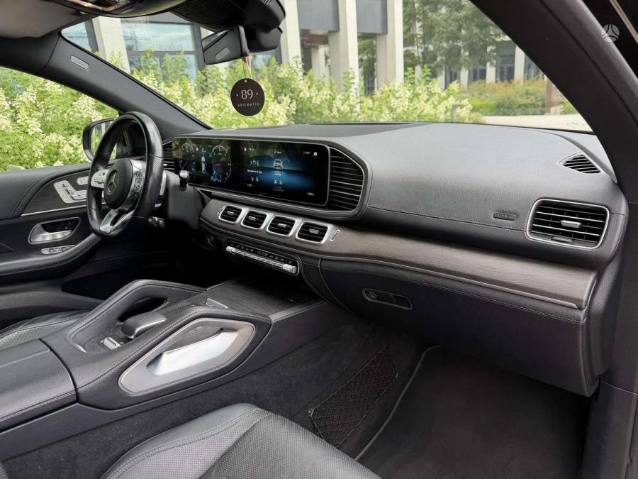 Melns Mercedes-Benz GLE 350 2020 Viļņa, ar dzinēja tilpumu 2.93 L un nobraukumu 180 tūkst. km par 58500 €, foto 14 vietnē AUTOMOTO.COM.LV