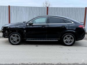 Melns Mercedes-Benz GLE 350 2021 Vilkaviškis, ar dzinēja tilpumu 1.99 L un nobraukumu 42 tūkst. km par 35900 €, foto 7 vietnē AUTOMOTO.COM.LV