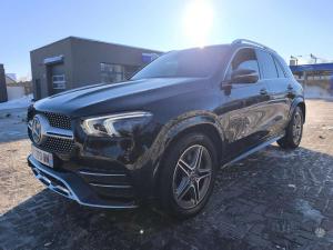 Melns Mercedes-Benz GLE 350 2021 Tauragė, ar dzinēja tilpumu 1.95 L un nobraukumu 120 tūkst. km par 48500 €, foto 3 vietnē AUTOMOTO.COM.LV