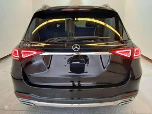 Melns Mercedes-Benz GLE 350 2021 Tukums, ar dzinēja tilpumu 1.95 L un nobraukumu 95 tūkst. km par 52990 €, foto 6 vietnē AUTOMOTO.COM.LV
