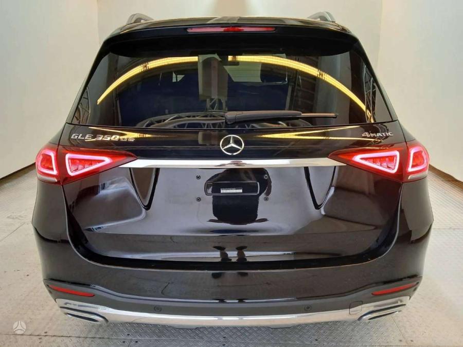 Melns Mercedes-Benz GLE 350 2021 Tukums, ar dzinēja tilpumu 1.95 L un nobraukumu 95 tūkst. km par 52990 €, foto 6 vietnē AUTOMOTO.COM.LV