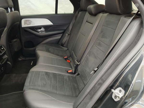 Melns Mercedes-Benz GLE 350 2021 Tukums, ar dzinēja tilpumu 1.95 L un nobraukumu 95 tūkst. km par 52990 €, foto 10 vietnē AUTOMOTO.COM.LV