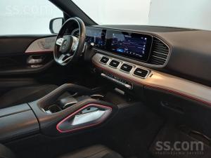 Black Mercedes-Benz GLE 350 2021 in Tukums, with an engine capacity of 2.00 L and mileage of 0 thousand km for 52990 €, photo 10 on AUTOMOTO.COM.LV