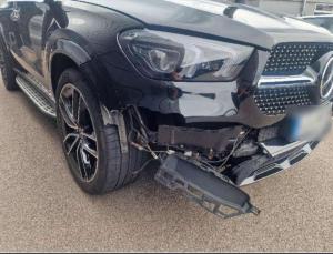 Melns Mercedes-Benz GLE 350 2021 Marijampole, ar dzinēja tilpumu 0.00 L un nobraukumu 62 tūkst. km par 58000 €, foto 4 vietnē AUTOMOTO.COM.LV