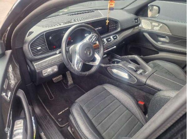Melns Mercedes-Benz GLE 350 2021 Marijampole, ar dzinēja tilpumu 0.00 L un nobraukumu 62 tūkst. km par 58000 €, foto 6 vietnē AUTOMOTO.COM.LV