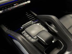 Melns Mercedes-Benz GLE 350 2021 Rīga, ar dzinēja tilpumu 2.00 L un nobraukumu 188 tūkst. km par 34990 €, foto 29 vietnē AUTOMOTO.COM.LV