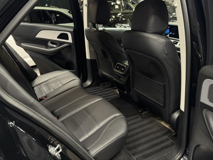 Melns Mercedes-Benz GLE 350 2021 Rīga, ar dzinēja tilpumu 2.00 L un nobraukumu 188 tūkst. km par 34990 €, foto 34 vietnē AUTOMOTO.COM.LV