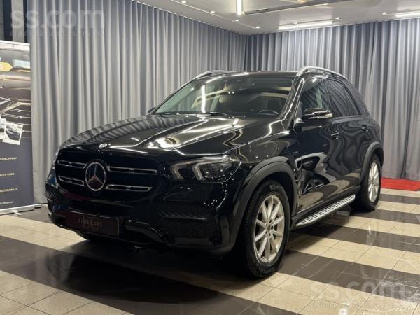 Black Mercedes-Benz GLE 350 2021 in Riga, with an engine capacity of 2.00 L and mileage of 188 thousand km for 34990 €, photo 1 on AUTOMOTO.COM.LV