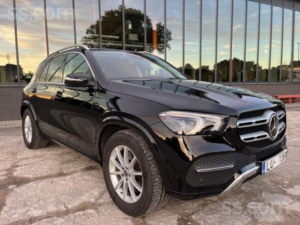 Black Mercedes-Benz GLE 350 2021 in Riga, with an engine capacity of 2.00 L and mileage of 149 thousand km for 38900 €, photo 3 on AUTOMOTO.COM.LV
